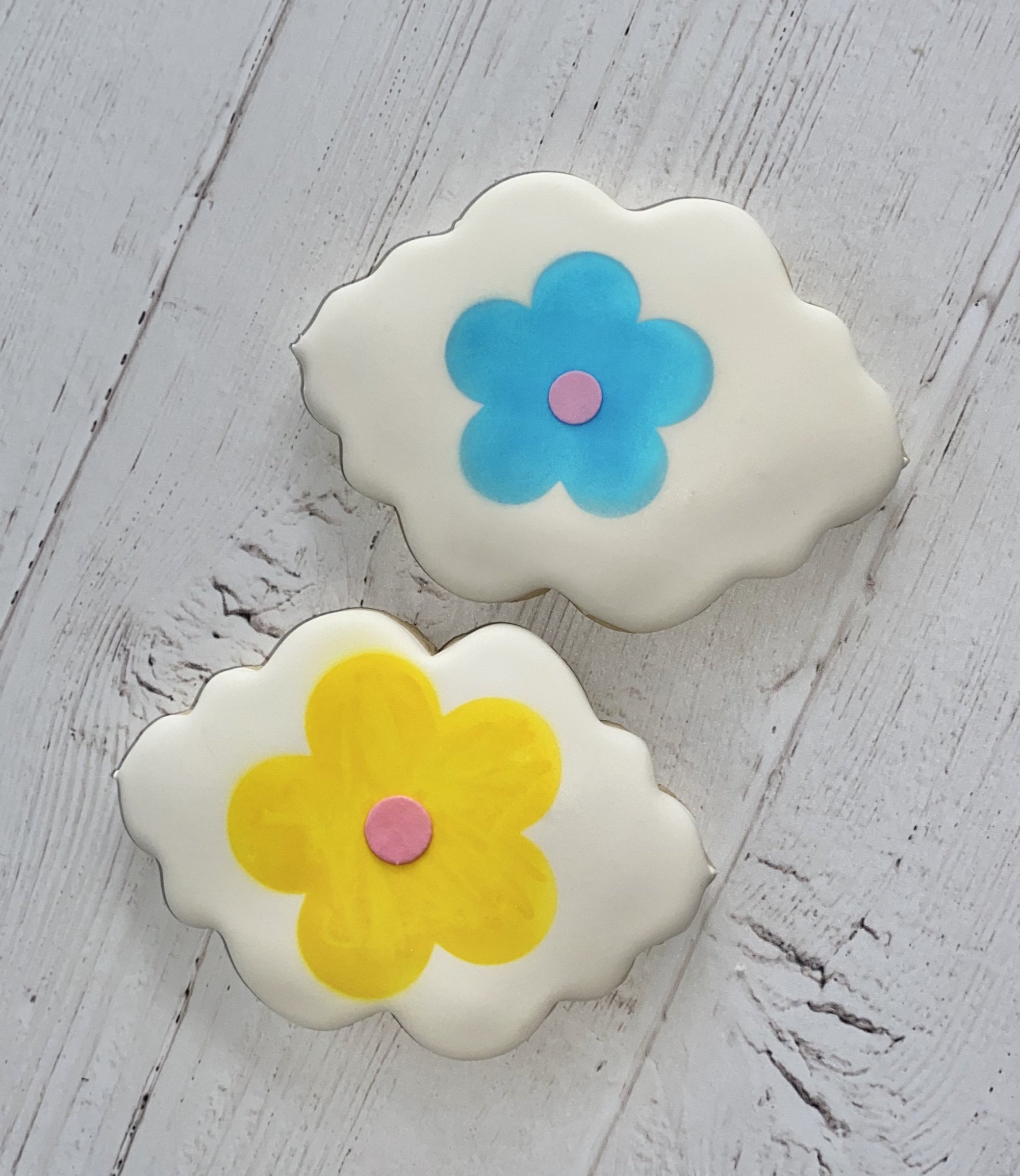 Five Petals Flower Stencil - bakeartstencils